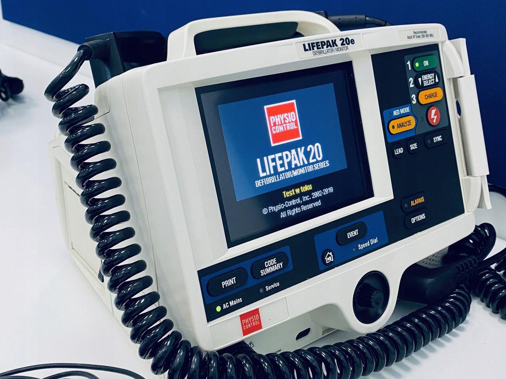 Physio-Control Lifepak 20e Defibrillator | Trade In Foreign